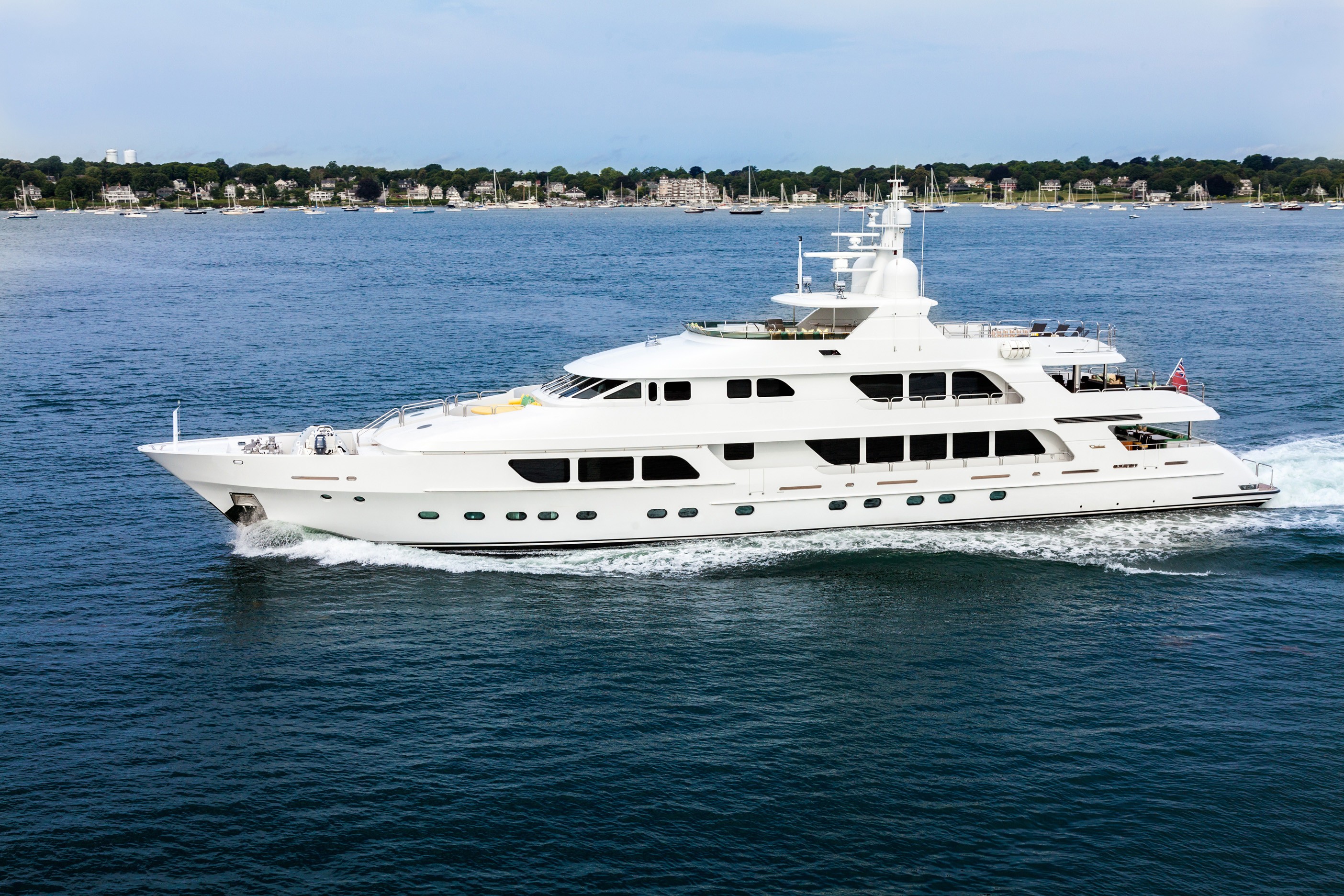 Yacht CARTE BLANCHE 161', Christensen Superyacht | CHARTERWORLD Luxury ...